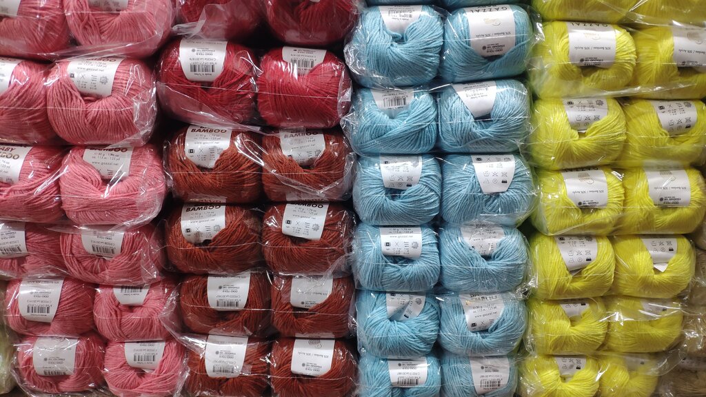 Hobi, elişi için ürünler Yarn Store, Vidnoye, foto