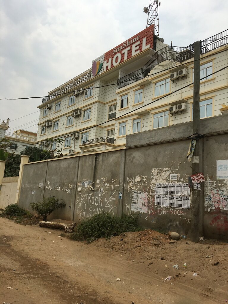 Otel Sun Shine, Loanda, foto