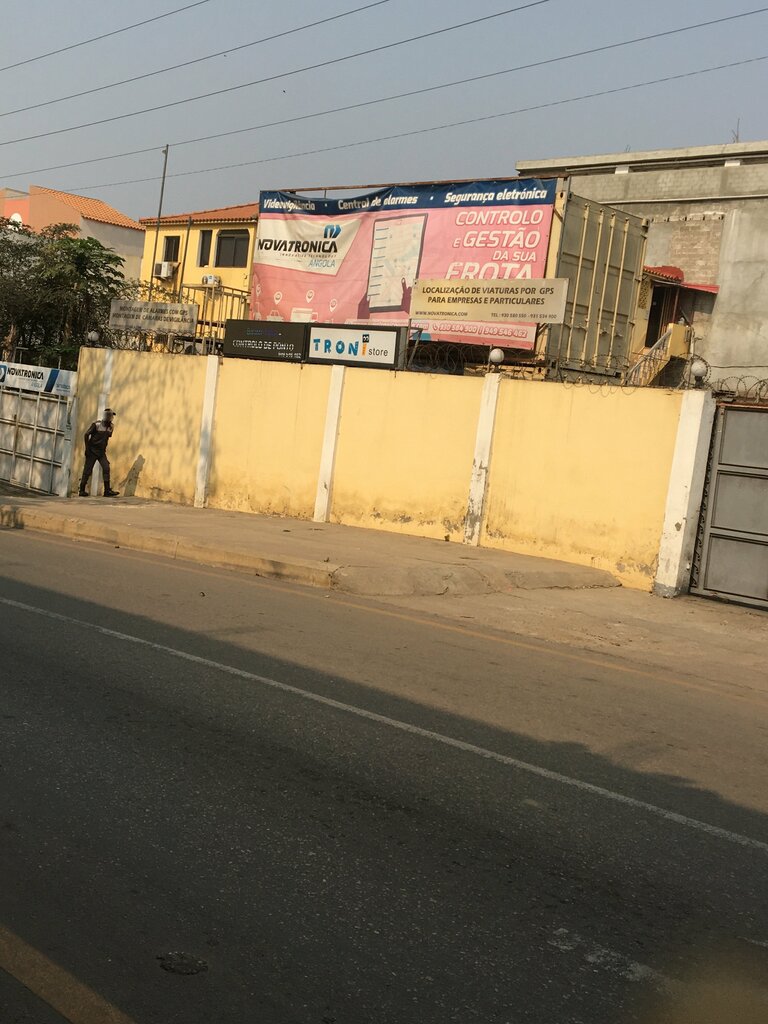Elektronik eşya mağazaları Novatronica ST, Loanda, foto