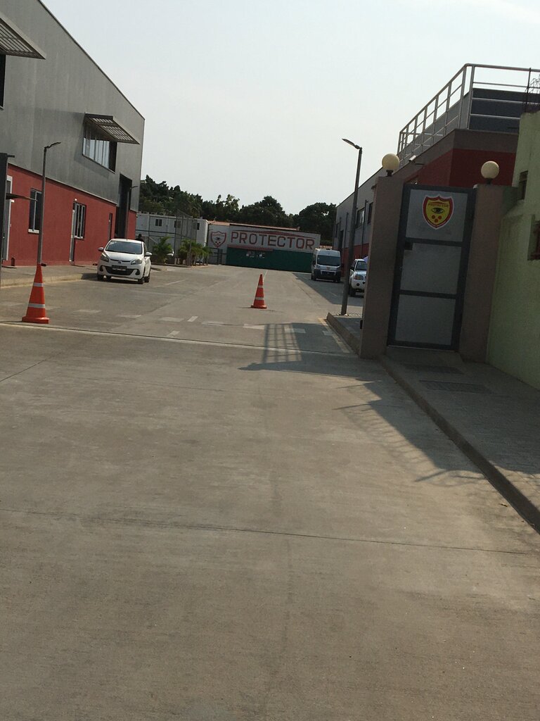 Devlet kurumları ve bakanlıklar Protector Protecção e Vigilância, Loanda, foto