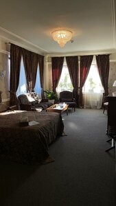 Villa Elena (Морская улица No:3А, Ялта), otel  Yalta'dan