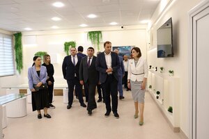 Hümann (Fanarjyan Street No:76), tıp merkezleri ve klinikler  Erivan'dan