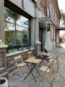 Camon Cafe (9 January Street No:56, Orenburg), kafe  Orenburg'dan