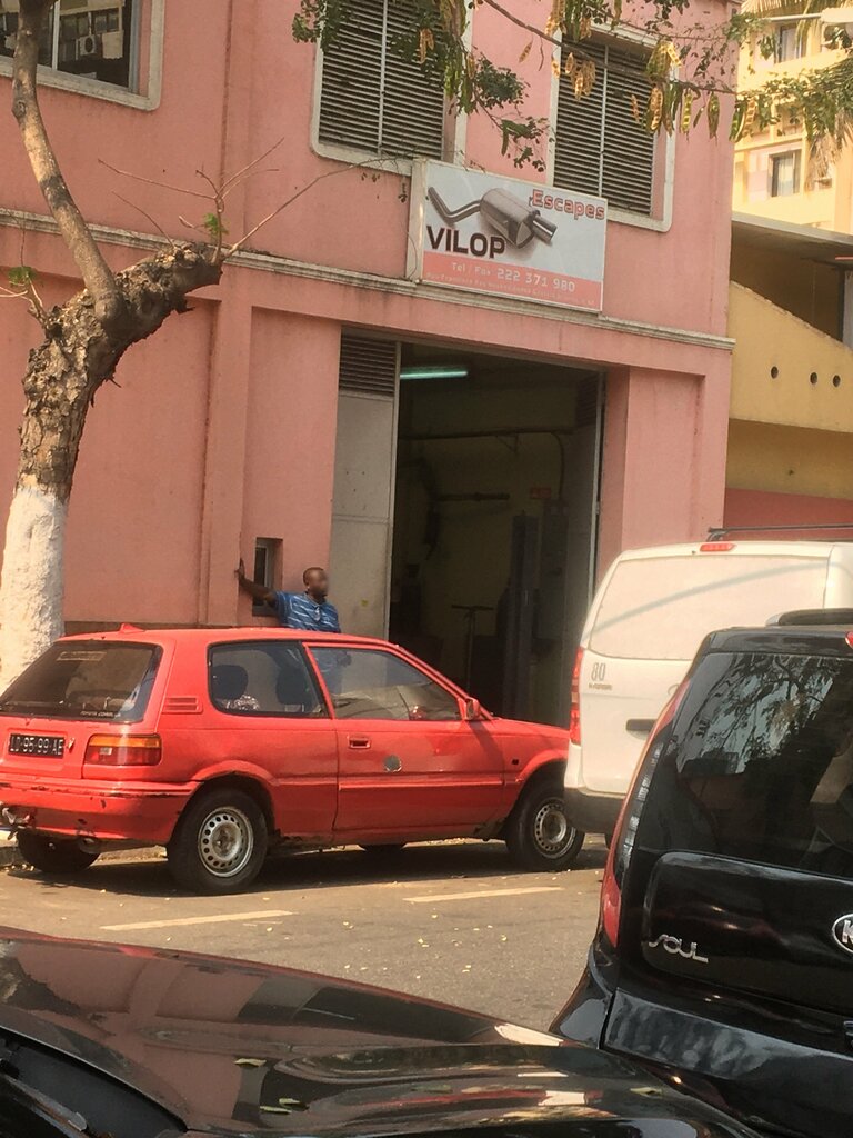 Otomobil servisi So Escape, Loanda, foto