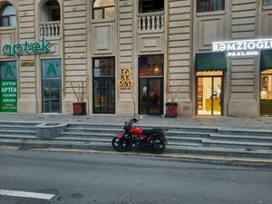 Takeshi Sushi Bar Sumqayıt (Bulvar küçəsi No:59), suşi restoranı  Sumgayıt'tan