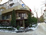 Salon de frumusete Nefertiti (strada Trandafirilor No:29/2), güzellik salonu  Kişinev'den