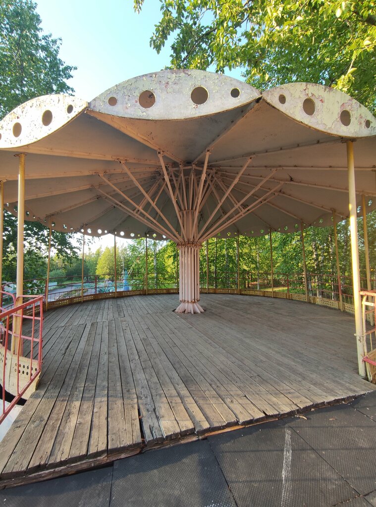 Kültür merkezleri Культура и Спорт, Kizel, foto