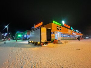 Sinemalar Премьер Зал, Langepas, foto
