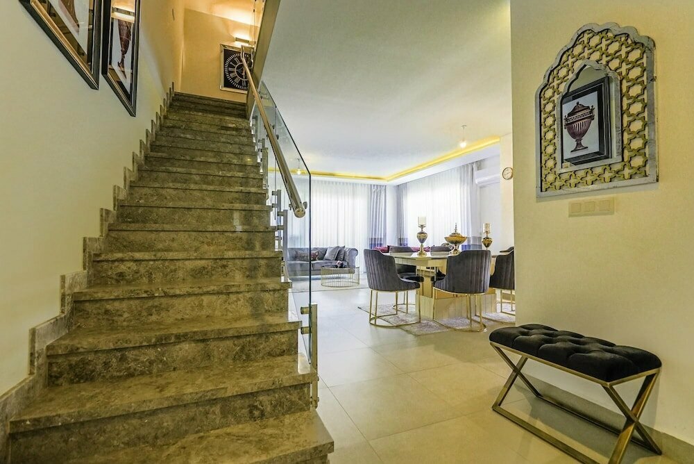 Kısa süreli konaklama Alanya'da Ortak Havuzlu Deniz Manzaralı Şık Daire, Alanya, foto