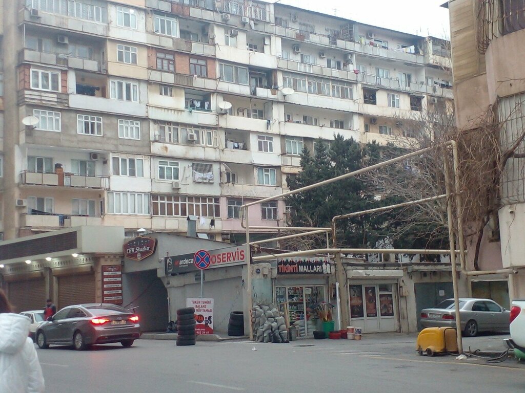 Yapı mağazası Tikinti Malları, Bakü, foto