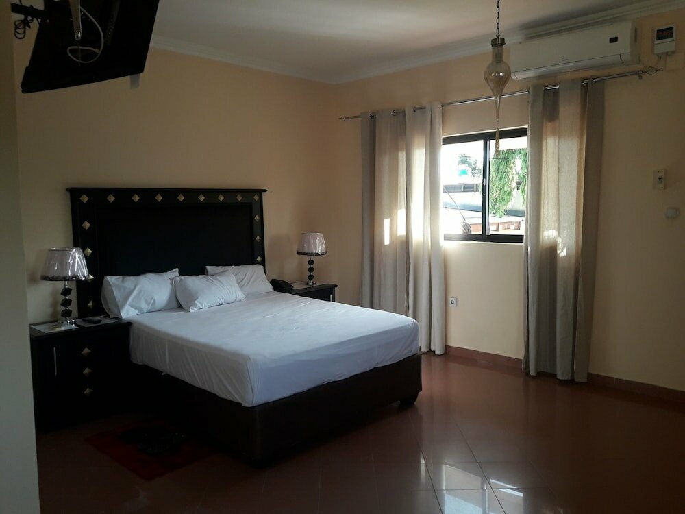 Otel Best Morro Bento City Guest House, Loanda, foto