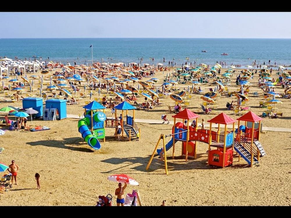 Kısa süreli konaklama Apartment in Villa With Private Garden by Beahostrentals, Dünya, foto