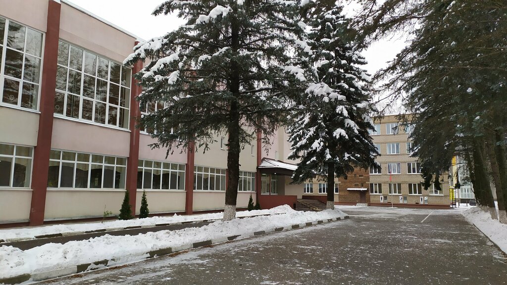 Yüksekokul Могилёвское областное кадетское училище имени Героя Советского Союза Е. Николаенко, Moguilev, foto