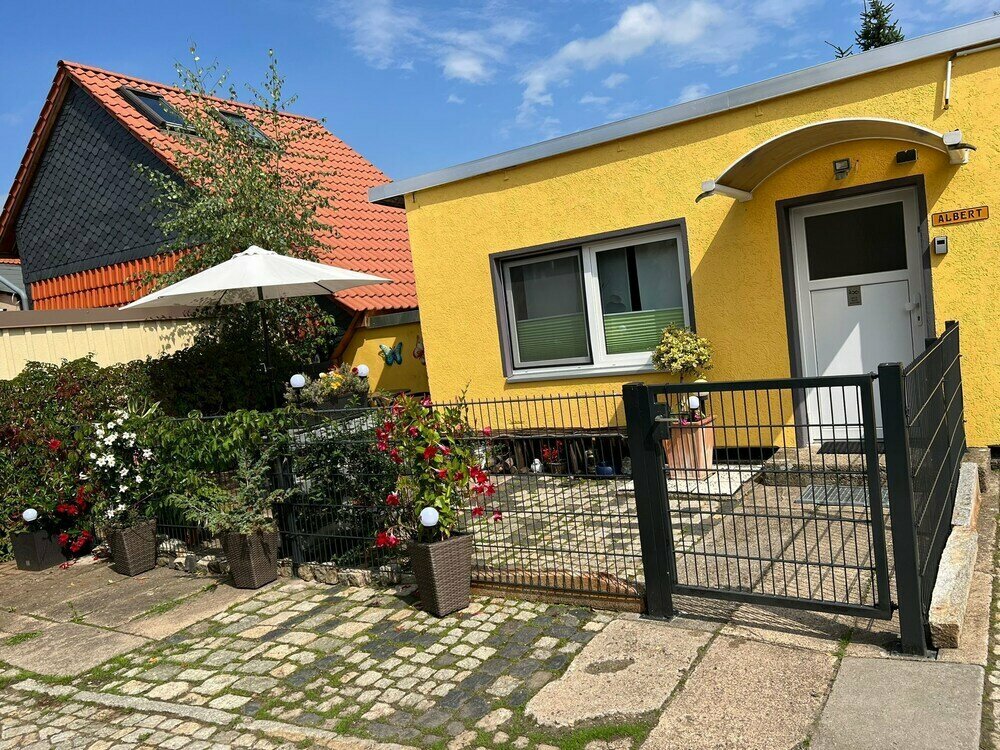 Otel Modern Bungalow in Wernigerode With Terrace, Saksonya‑Anhalt, foto
