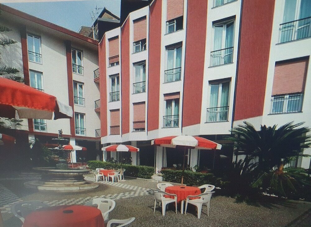 Otel Fegina Deluxe 3 Bedrooms 3 Bathrooms, Ligurya, foto