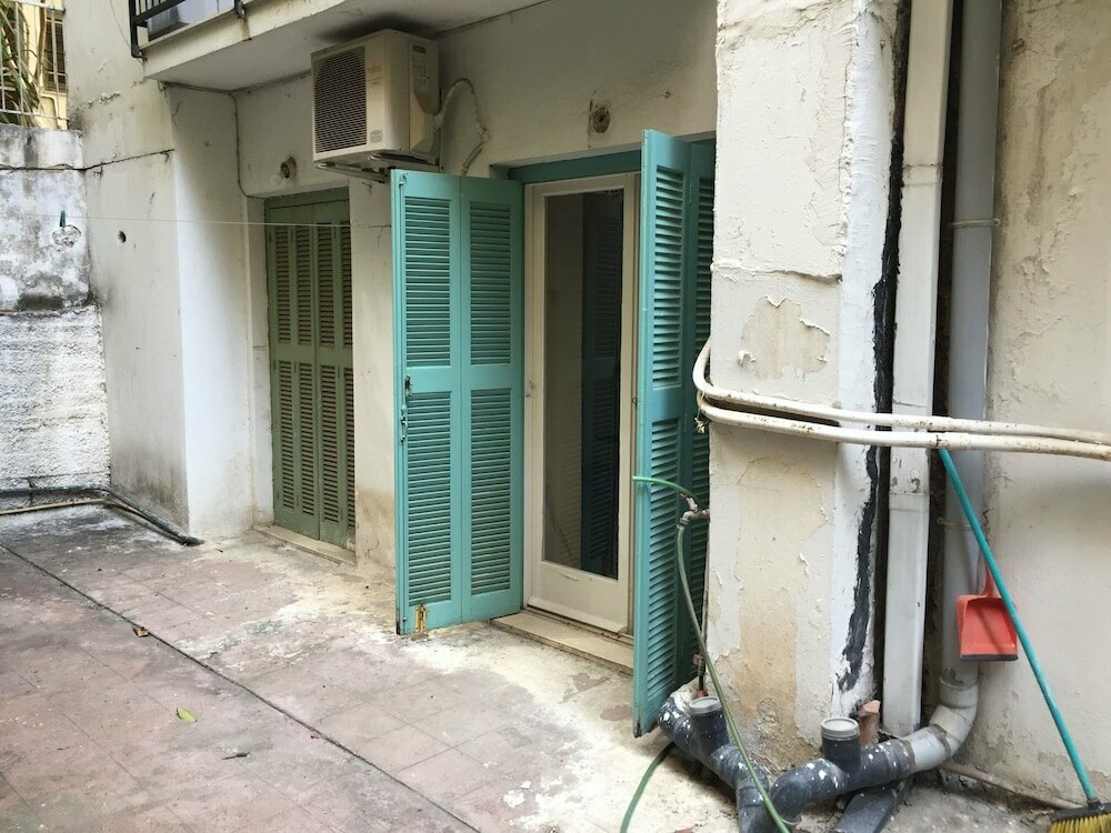 Otel Quiet Apartment Ideal for 2 Near Center, Atina, foto