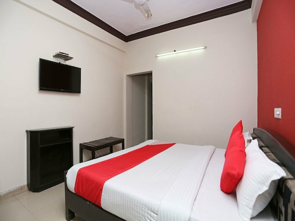 Otel Oyo 22507 Anjuman, Agra, foto