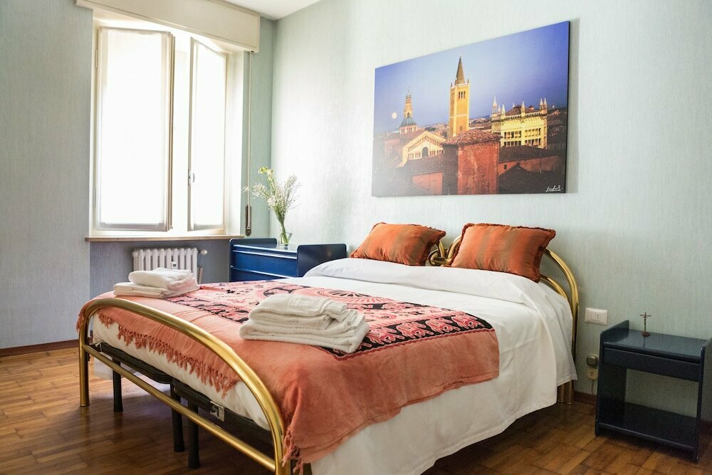 Kısa süreli konaklama Parma A due passi dal Duomo Apartment, Parma, foto