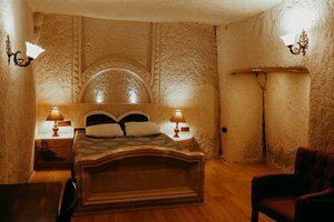 Asteria Cave Hotel (Nevşehir, Nevşehir Merkez, Göreme Beldesi, İsali-Gaferli-Avcılar Mah., Aydın Kırağı Sok., 10), otel  Nevşehir'den