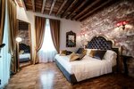 Aurum - Como Luxury Suites (Lombardy, Como, Via per Como, 9), otel  Lombardiya'dan