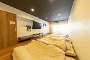 Guest House Gorilla (Osaka Prefecture, Osaka Line), otel  Osaka'dan