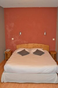 Hotel Beau Séjour (Occitanie, Gard, Arrondissement de Nîmes, Vallabrègues, Quai du Rhône, 3), otel