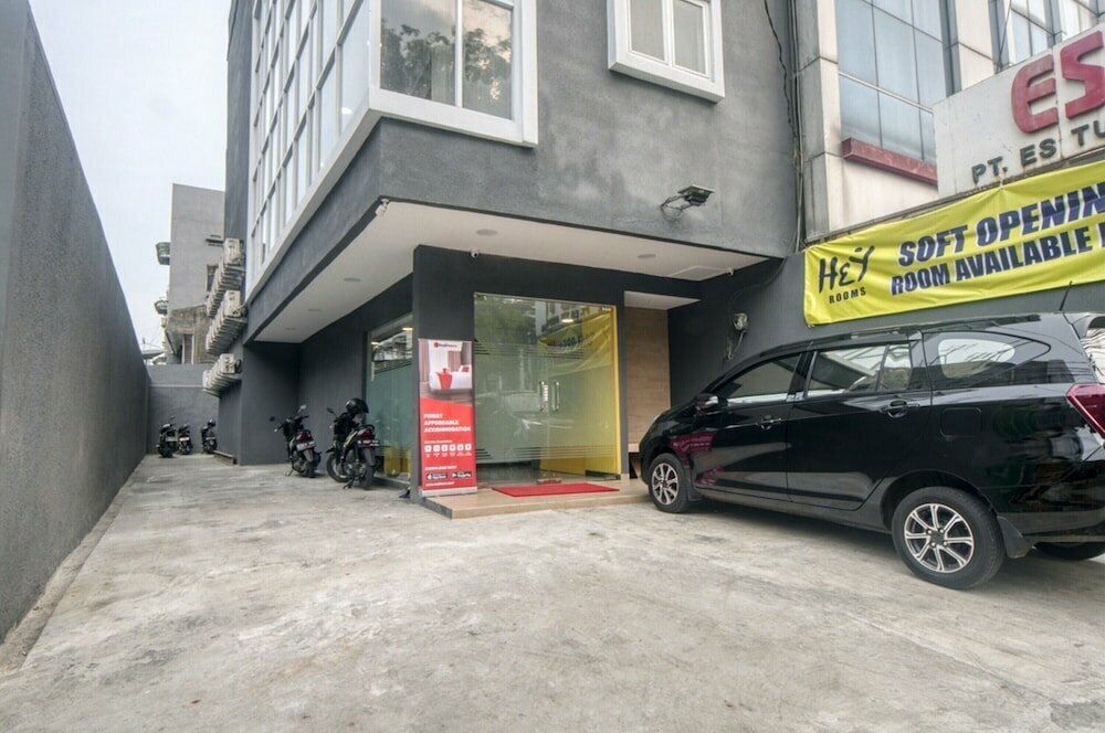Otel RedDoorz Plus @ Cideng Timur, Cakarta, foto