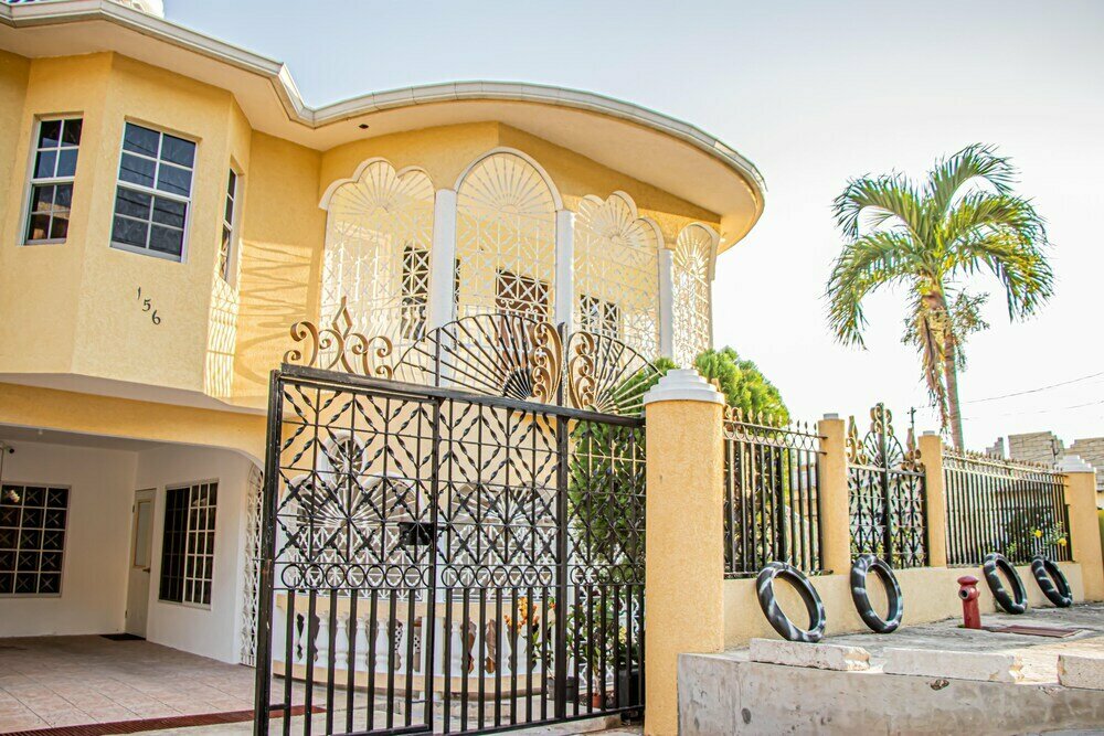 Otel Carnation 156, Montego Bay, foto