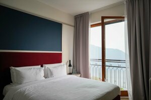 Villa Almana (Lombardy, Provincia di Como, Cernobbio, Via Colonna, 12), otel