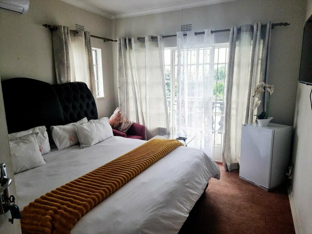 Otel Alicats Place Executive Lodge & Conference, Dünya, foto