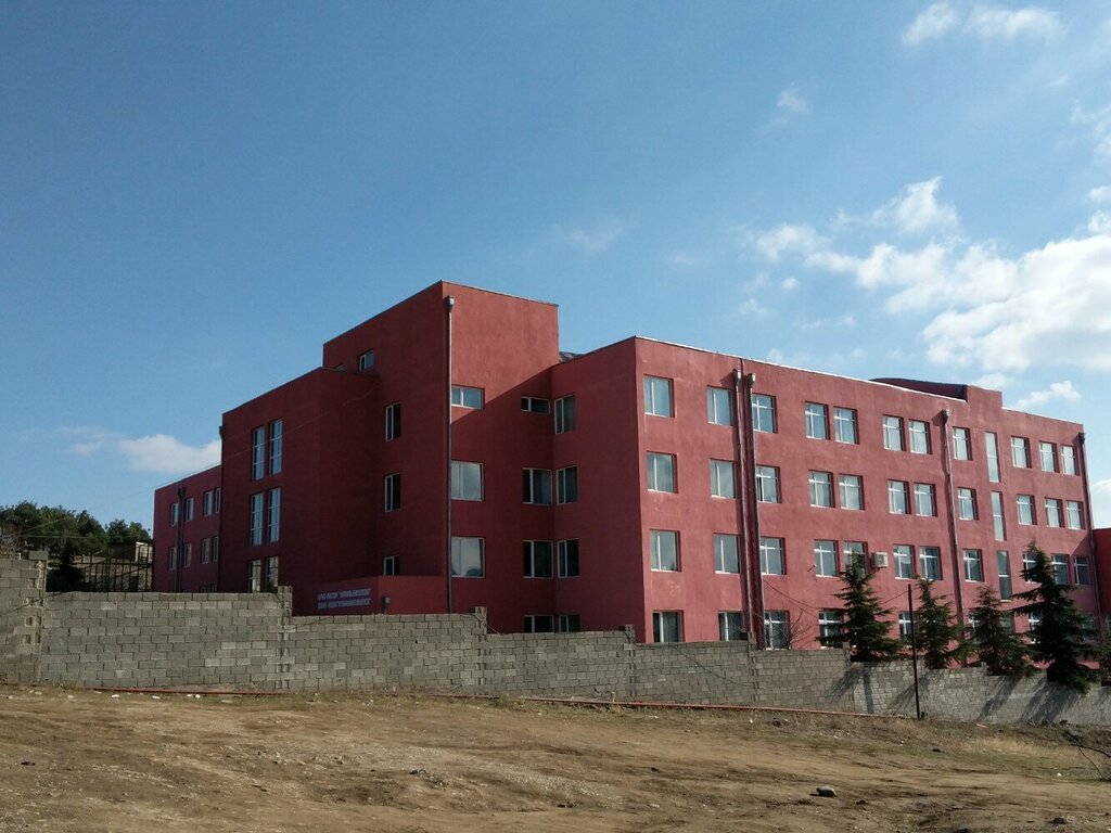 Ortaokul Mtsignobart Ukhutsesi, Tiflis, foto