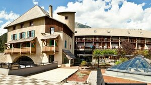 Village Vacances de Chadenas (Provence-Alpes-Côte d'Azur, Hautes-Alpes, Embrun, Chemin de Chadenas), otel
