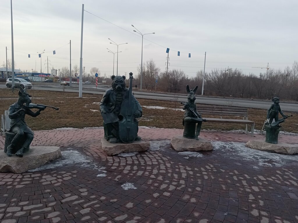 Park, sokak heykeli Квартет, Abakan, foto