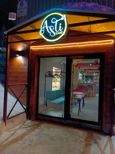 Асти (Parkovaya ulitsa No:6), kafe  Kirovsk'tan