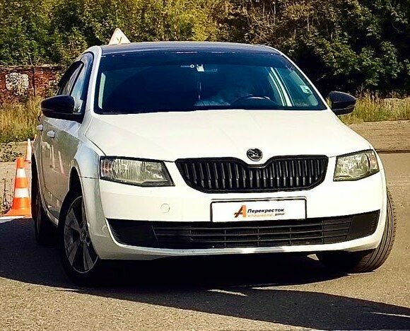 Sürücü kursları Perekrestok Dorog, Moskova, foto