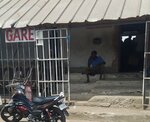 Gti Station Abengourou (Rue E10 No:205, La commune Adjamé, Quartier de la Mirador), toplu taşıma durağı  Abican'dan