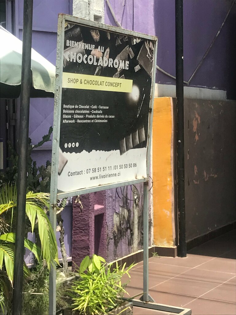 Pasta, şekerleme ve tatlı Le Chocoladrome - Ivorian Chocolaterie, Abican, foto