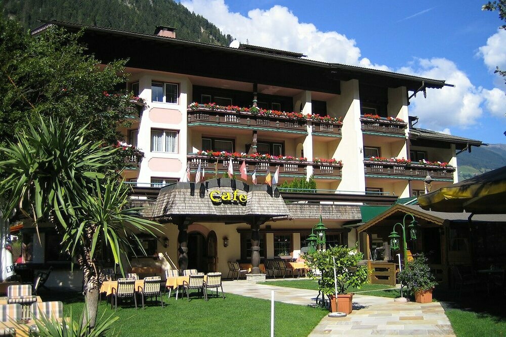 Otel Hotel Alpenhof Kristall, Mayrhofen, foto