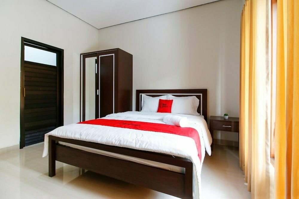 Otel RedDoorz @ Jalan Palagan, Dünya, foto