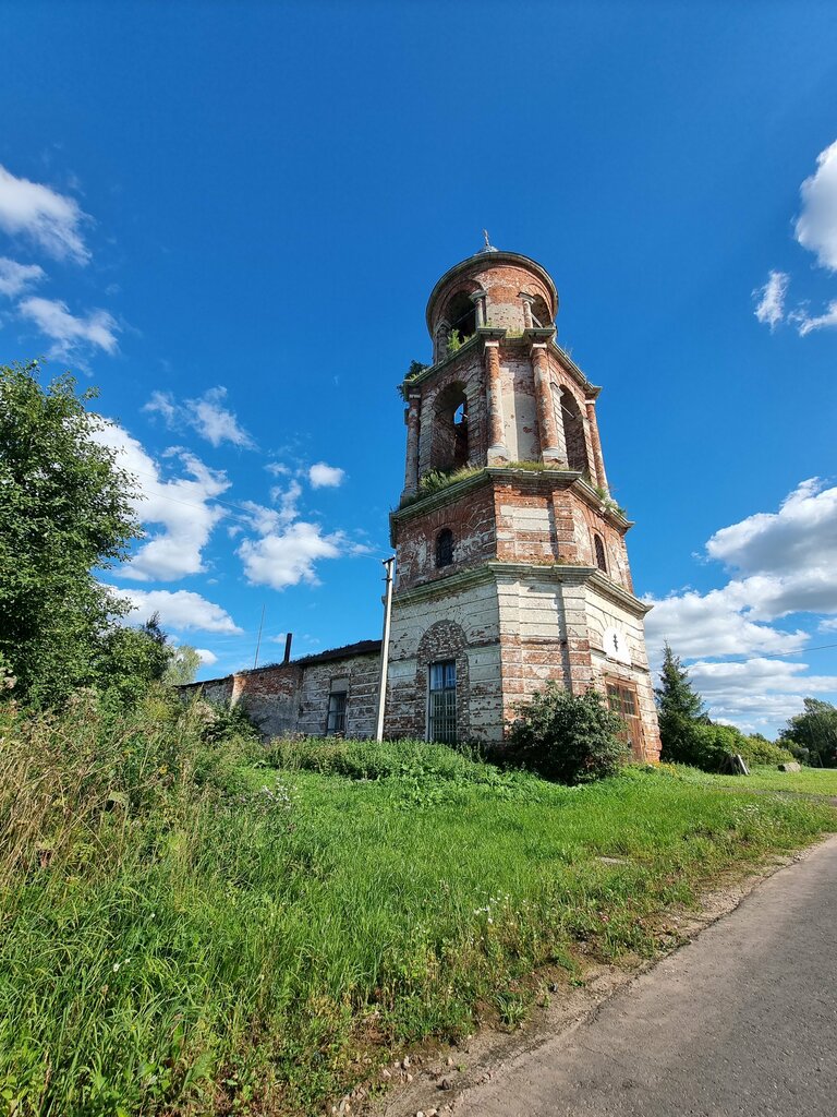 Ortodoks kiliseleri Tserkov Rozhdestva Khristova V Rozhdestveno, Yaroslavskaya oblastı, foto