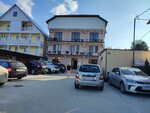 Cherry (Mikhaila Lermontova Street No:14, Lermontovo Village), otel  Krasnodarski krayından