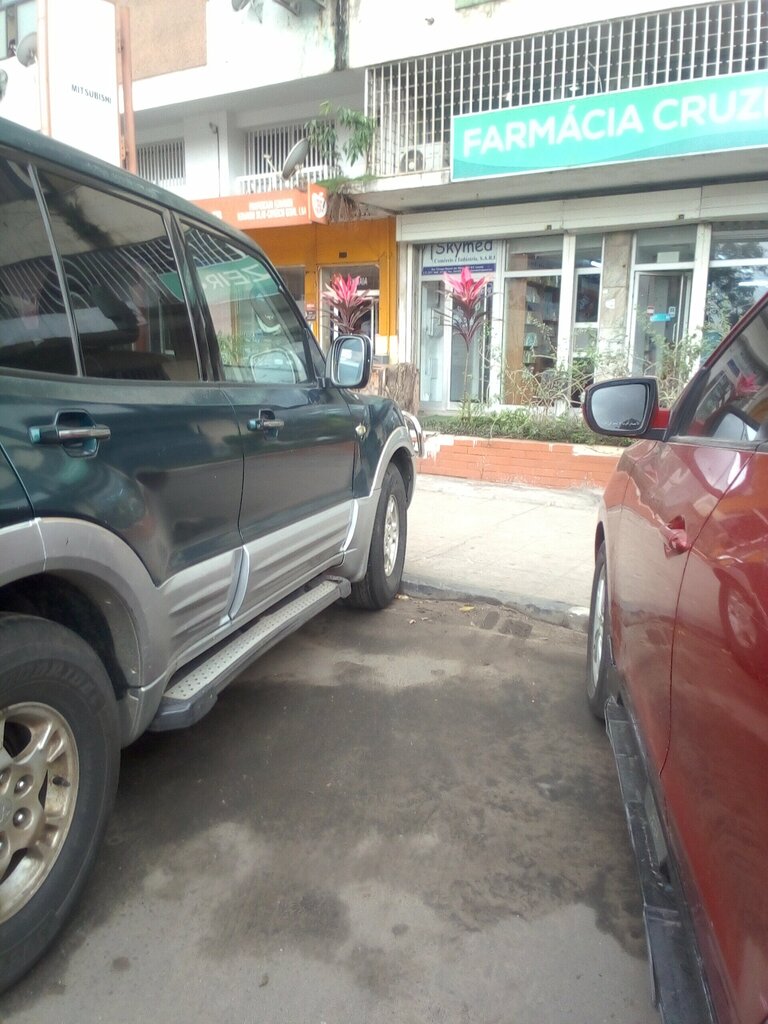 Eczaneler Farmacia do Cruzeiro, Loanda, foto