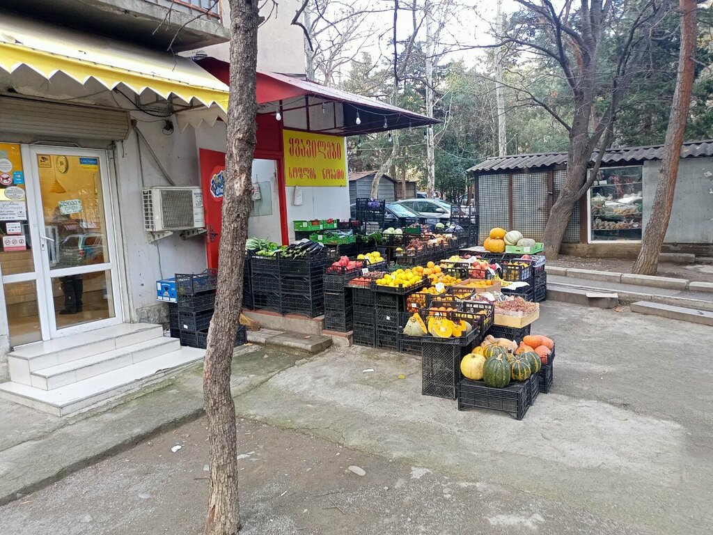 Manavlar Овощи и фрукты, Tiflis, foto