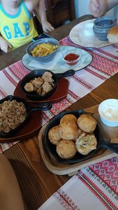 Kazachok (Simferopolskoye shosse, 42-y kilometr No:1к9, Podolsk), restoran  Moskova ve Moskovskaya oblastından