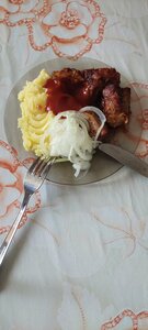 Армения (ulitsa Belinskogo No:16/2с1), kafe  Kolpaşevo'dan