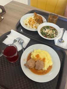 Seli-s'eli (Borisa Vidyaeva Street No:12), kafe  Nijni Novgorod'dan