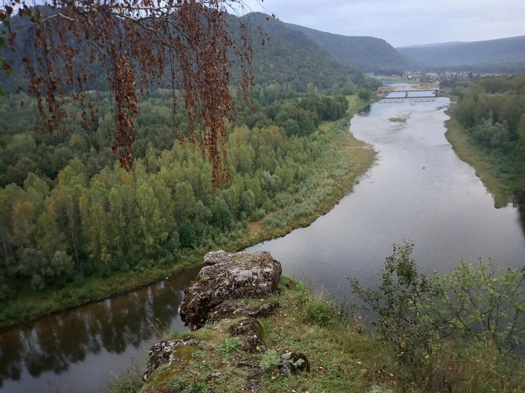 Dağ zirvesi Гора Рав-тау, Başkurdistan, foto