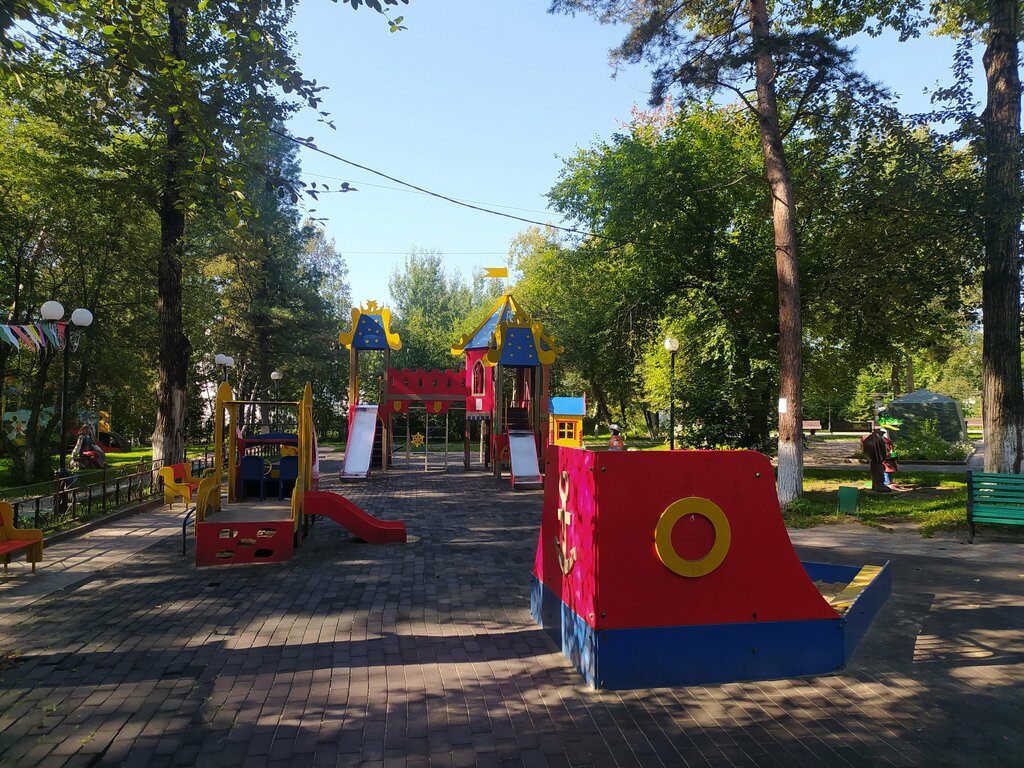 Oyun alanı Playground, Bodaybo, foto