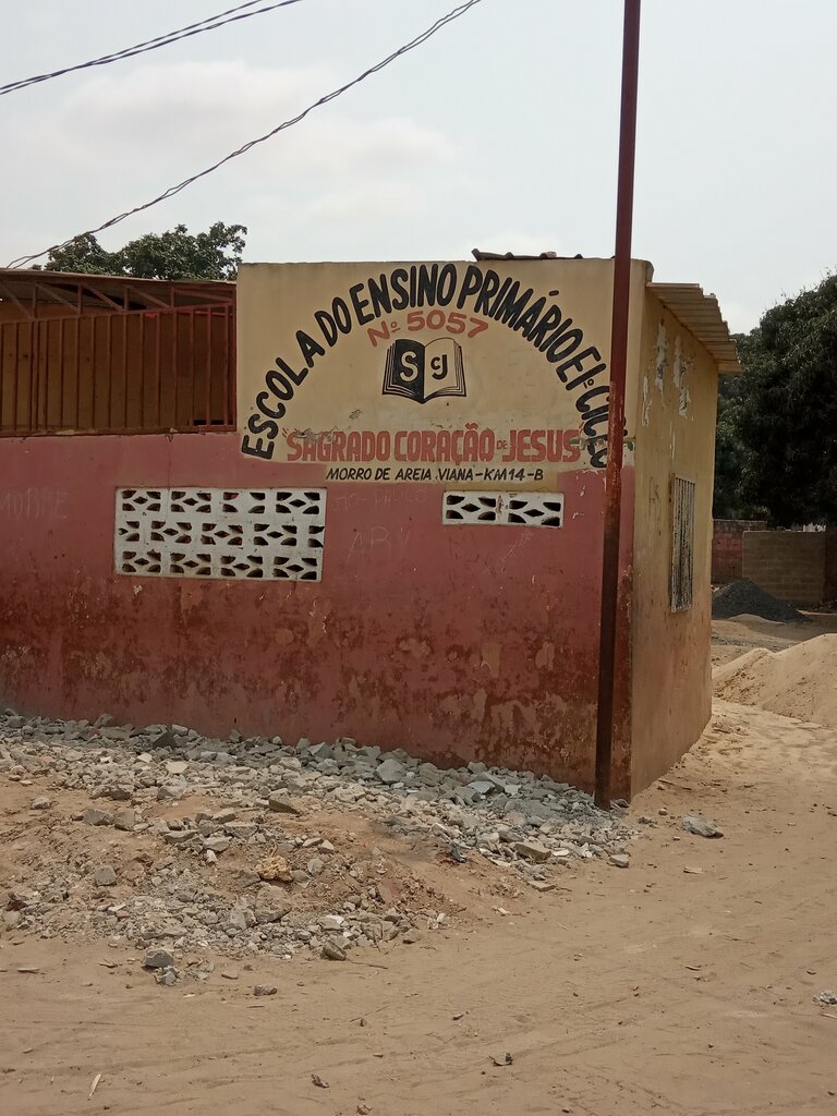 Dini kurslar Escola Católica Sagrado Coração de Jesus, Loanda, foto