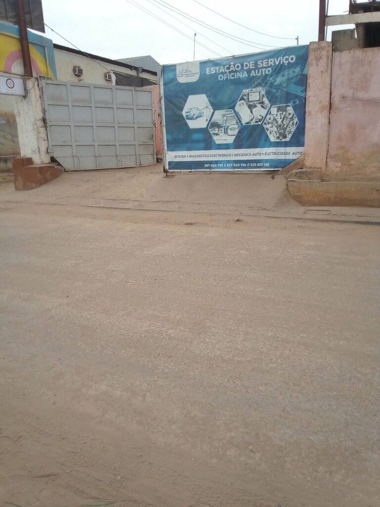 Otomobil servisi Estação de serviço, Loanda, foto